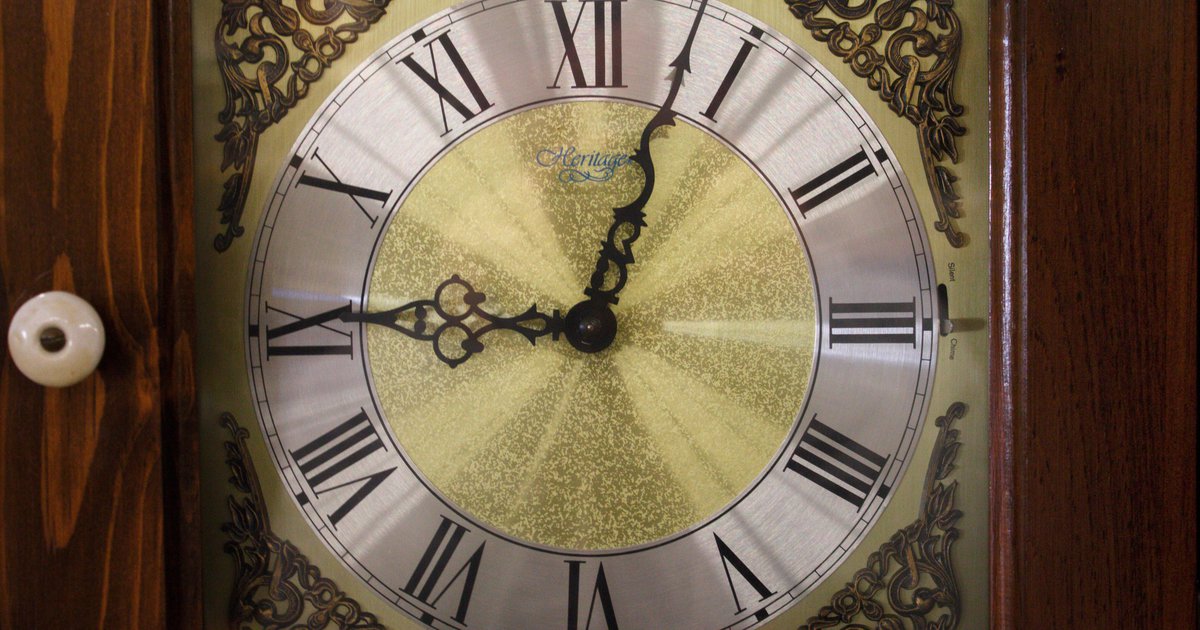 Hickory Dickory Dock nursery rhyme music and lyrics | Words for Life